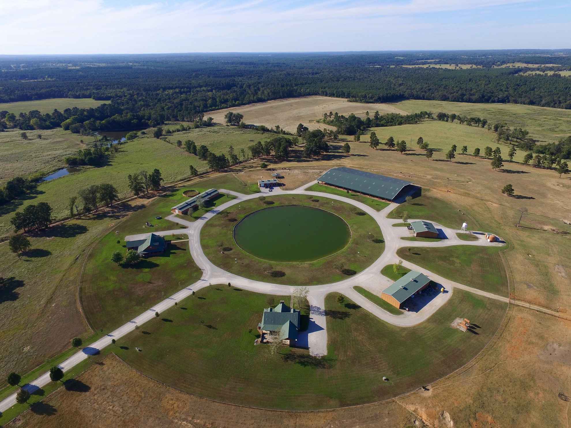 Bar 3D Ranch - Century 21 Harvey Properties